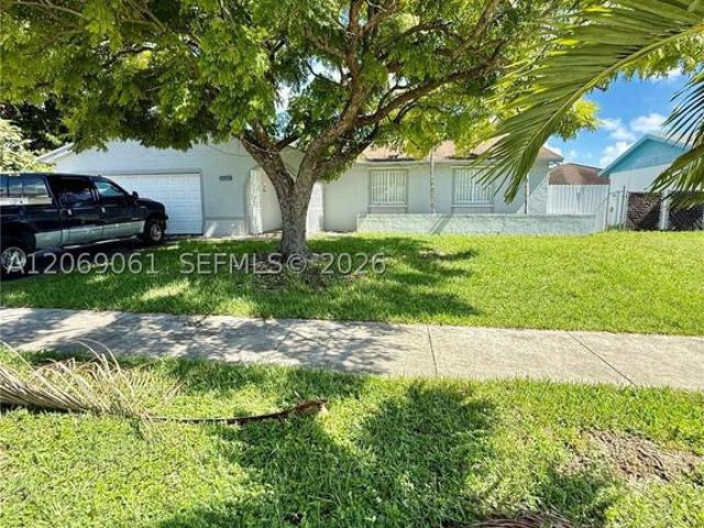 3 bedroom luxury Villa for sale in Homestead, Florida