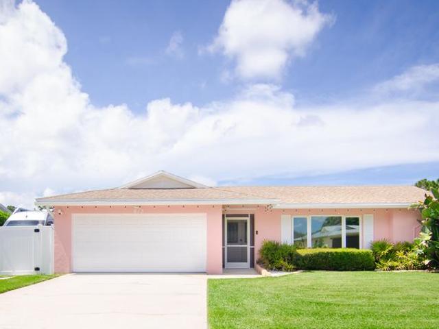3 bedroom luxury Villa for sale in Jupiter, Florida