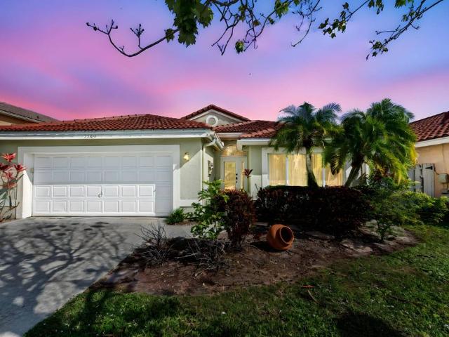 3 bedroom luxury Villa for sale in Lake Worth, Florida