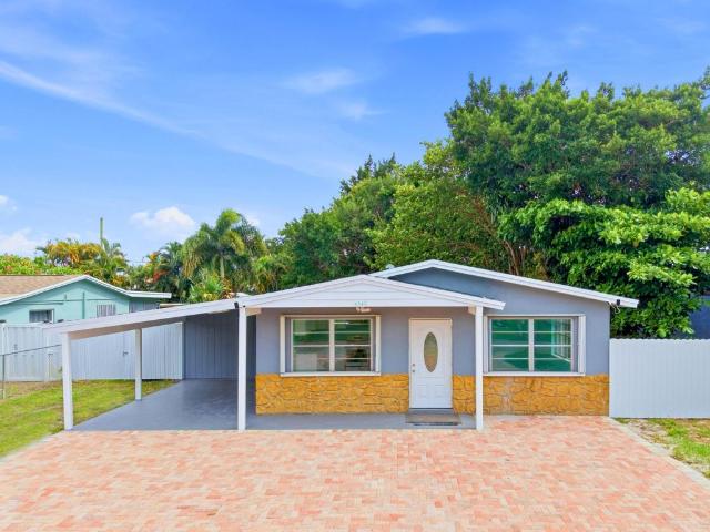 3 bedroom luxury Villa for sale in Lake Worth, Florida