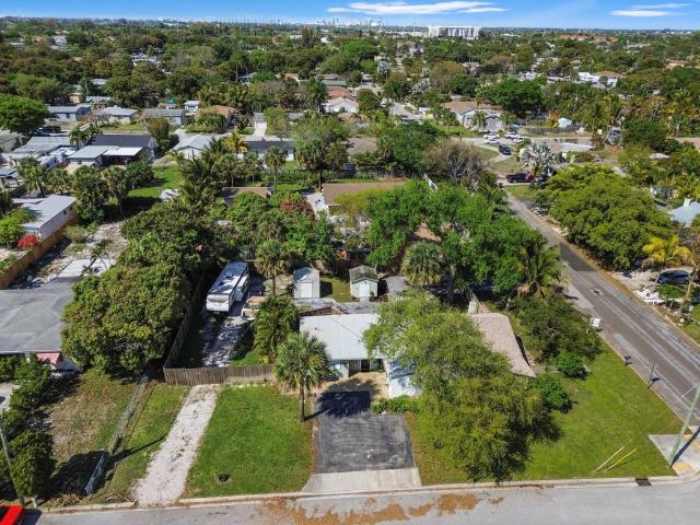 3 bedroom luxury Villa for sale in Lake Worth, Florida