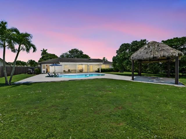 3 bedroom luxury Villa for sale in Lake Worth, Florida
