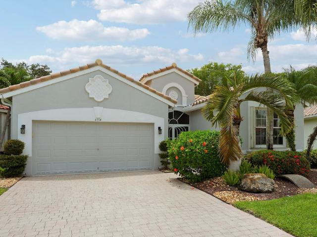 3 bedroom luxury Villa for sale in Lake Worth, Florida