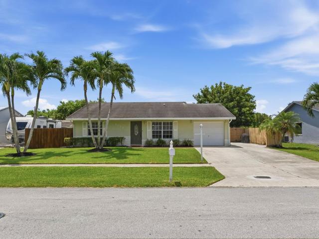 3 bedroom luxury Villa for sale in Lake Worth, Florida