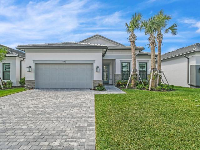 3 bedroom luxury Villa for sale in Lake Worth, Florida