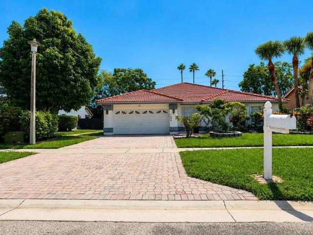 3 bedroom luxury Villa for sale in Lake Worth, Florida
