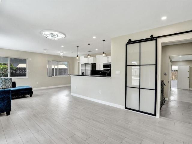 3 bedroom luxury Villa for sale in Lauderhill, Florida