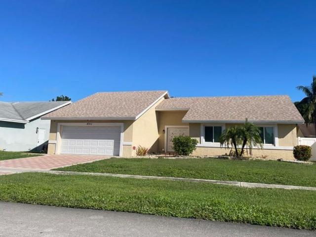 3 bedroom luxury Villa for sale in Lauderhill, Florida