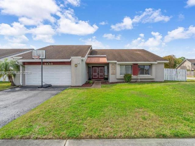 3 bedroom luxury Villa for sale in Lauderhill, United States