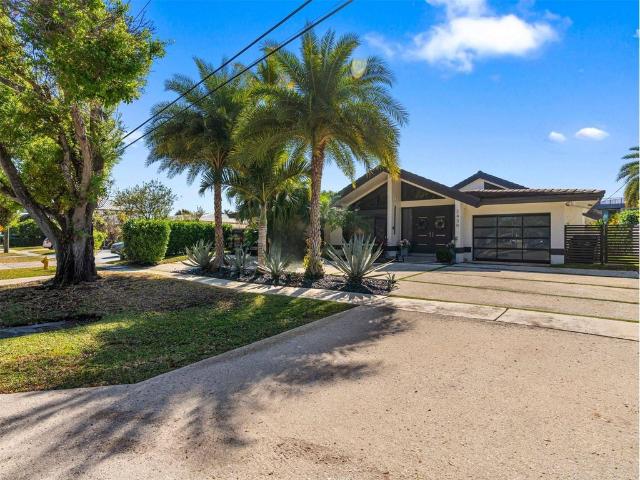 3 bedroom luxury Villa for sale in Lighthouse PT, Florida