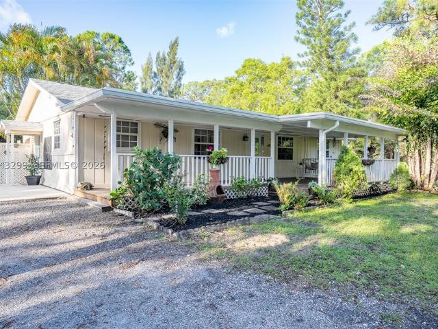 3 bedroom luxury Villa for sale in Loxahatchee Groves, Florida