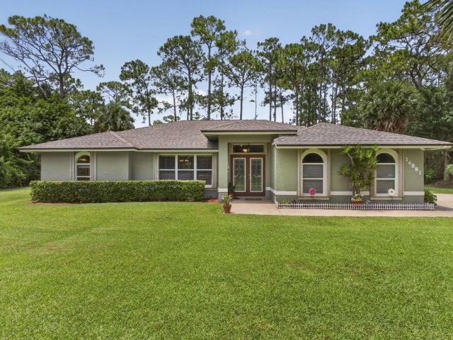 3 bedroom luxury Villa for sale in Loxahatchee Groves, Florida