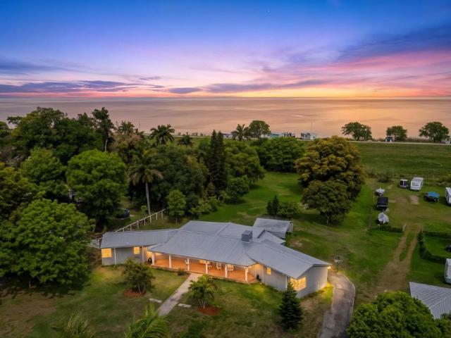 3 bedroom luxury Villa for sale in Pahokee, Florida