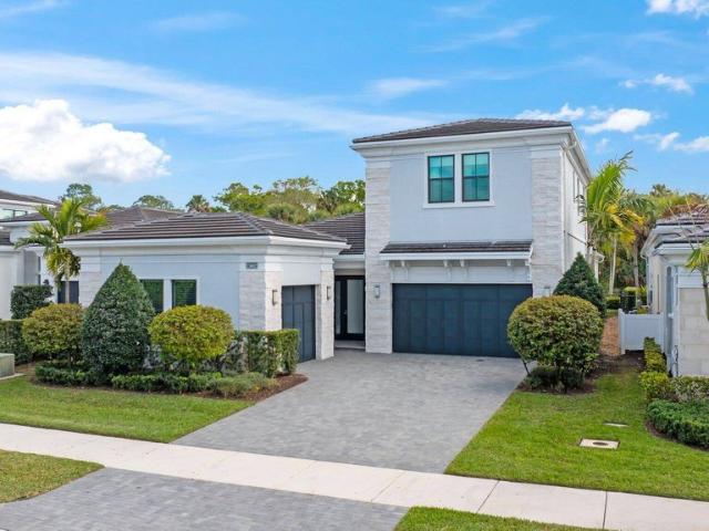 3 bedroom luxury Villa for sale in Palm Beach Gardens, Florida