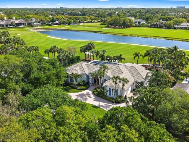3 bedroom luxury Villa for sale in Palm Beach Gardens, Florida