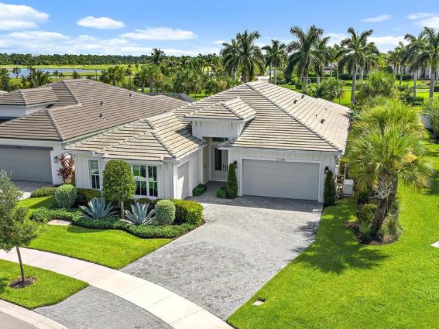 3 bedroom luxury Villa for sale in Palm Beach Gardens, Florida
