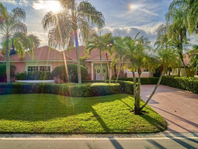 3 bedroom luxury Villa for sale in Palm Beach Gardens, Florida