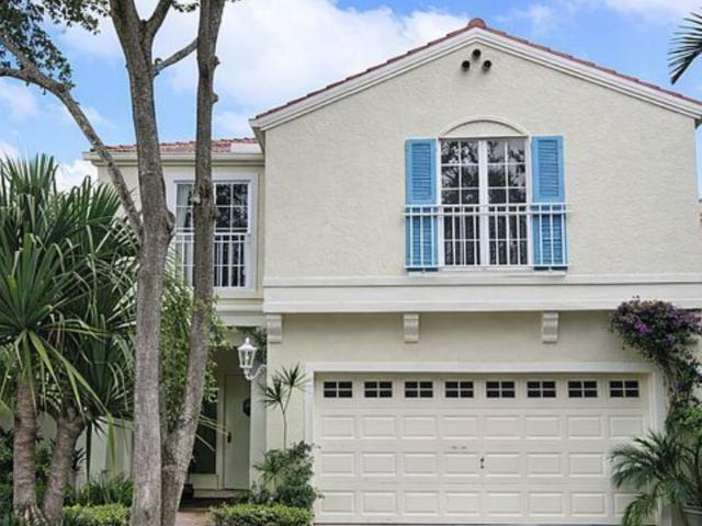 3 bedroom luxury Villa for sale in Palm Beach Gardens, Florida