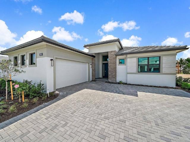 3 bedroom luxury Villa for sale in Palm Beach Gardens, Florida