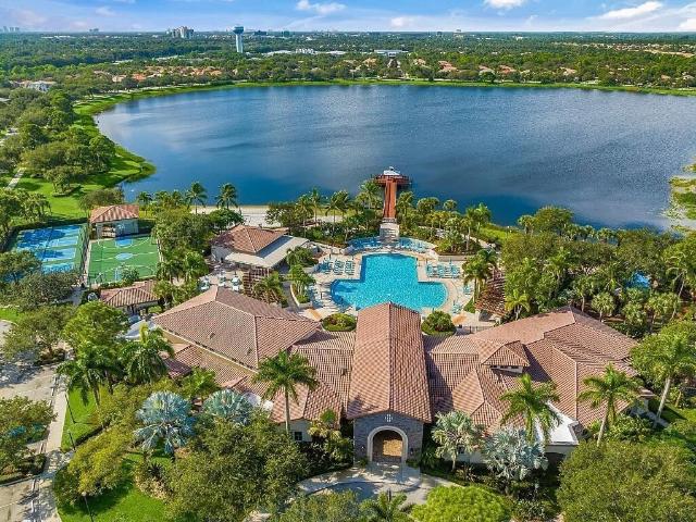 3 bedroom luxury Villa for sale in Palm Beach Gardens, Florida