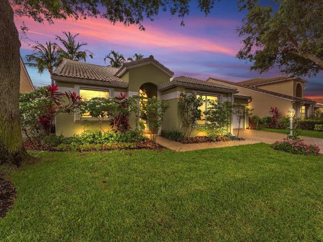 3 bedroom luxury Villa for sale in Palm Beach Gardens, Florida