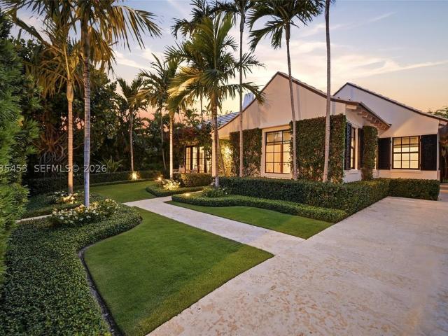 3 bedroom luxury Villa for sale in Palm Beach, Florida