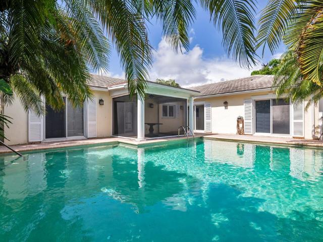 3 bedroom luxury Villa for sale in Palm Beach, Florida