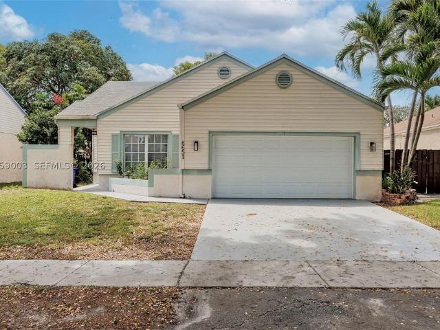 3 bedroom luxury Villa for sale in Pembroke Pines, Florida