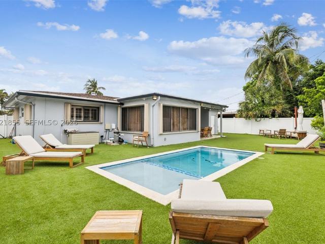 3 bedroom luxury Villa for sale in Pembroke Pines, Florida