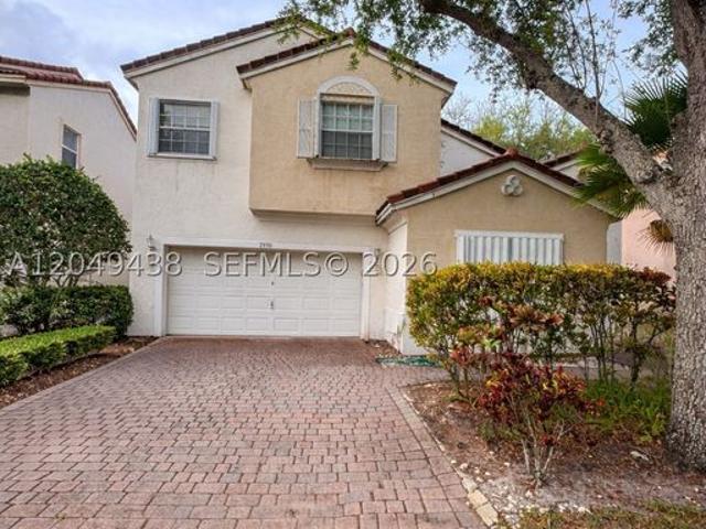 3 bedroom luxury Villa for sale in Pembroke Pines, Florida