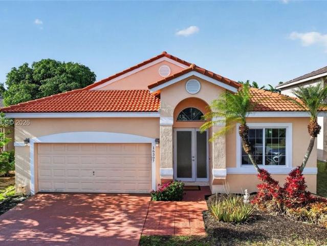 3 bedroom luxury Villa for sale in Pembroke Pines, Florida