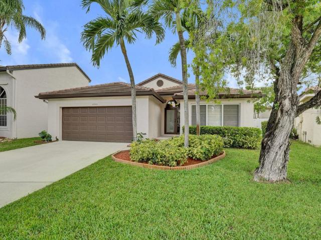 3 bedroom luxury Villa for sale in Pembroke Pines, Florida