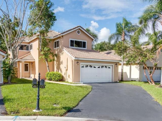 3 bedroom luxury Villa for sale in Plantation, Florida