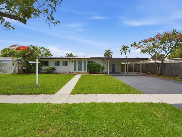 3 bedroom luxury Villa for sale in Plantation, Florida