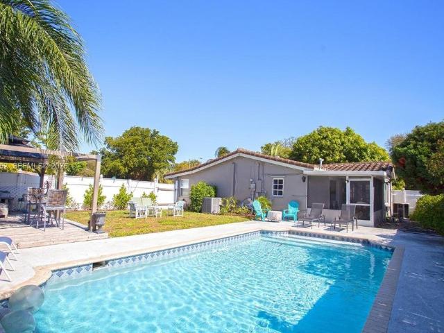3 bedroom luxury Villa for sale in Pompano Beach, Florida