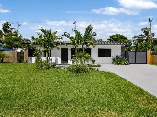 3 bedroom luxury Villa for sale in Pompano Beach, Florida