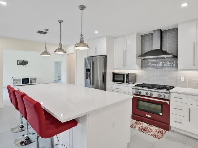 3 bedroom luxury Villa for sale in Pompano Beach, Florida