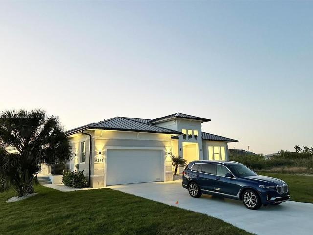3 bedroom luxury Villa for sale in Port Charlotte, Florida