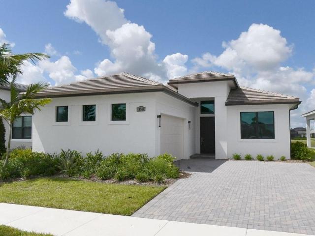 3 bedroom luxury Villa for sale in Port Saint Lucie, Florida