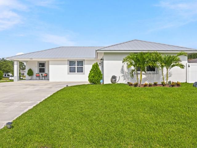 3 bedroom luxury Villa for sale in Port Saint Lucie, Florida