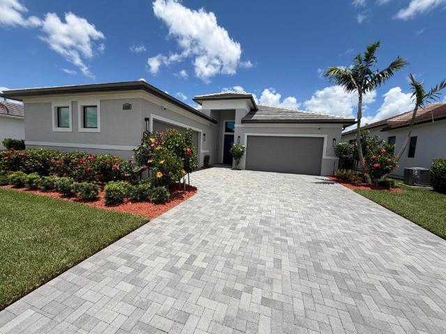 3 bedroom luxury Villa for sale in Port Saint Lucie, Florida