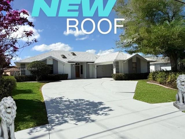 3 bedroom luxury Villa for sale in Port Saint Lucie, Florida