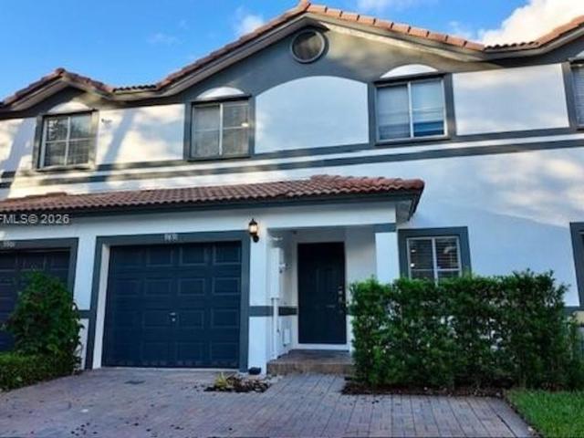 3 bedroom luxury Villa for sale in Sunrise, Florida
