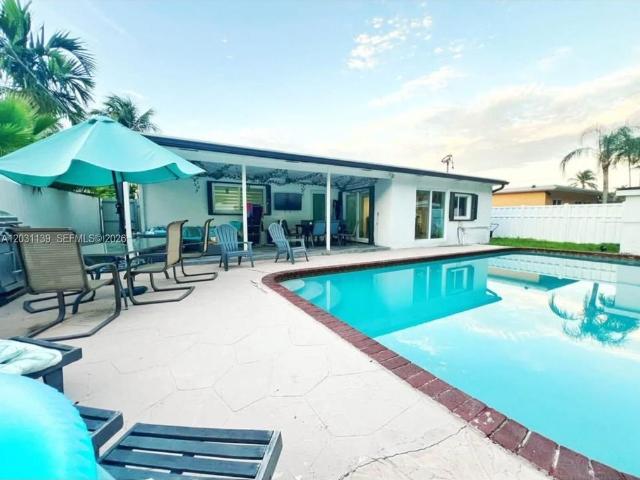 3 bedroom luxury Villa for sale in Sunrise, Florida