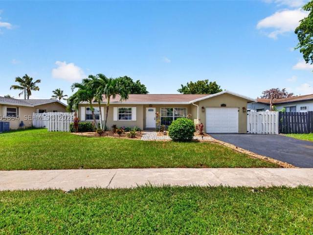 3 bedroom luxury Villa for sale in Sunrise, Florida
