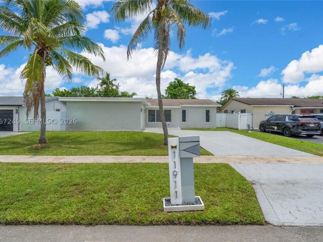 3 bedroom luxury Villa for sale in Sunrise, Florida