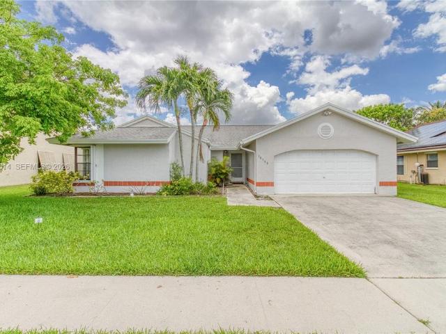 3 bedroom luxury Villa for sale in Sunrise, Florida