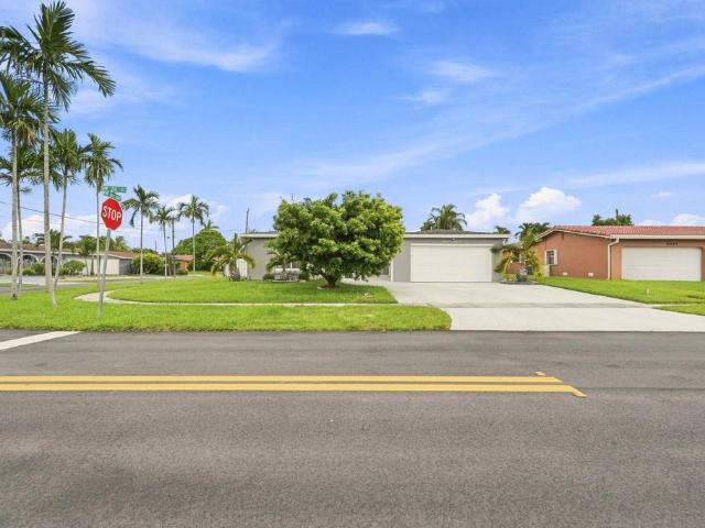 3 bedroom luxury Villa for sale in Sunrise, United States