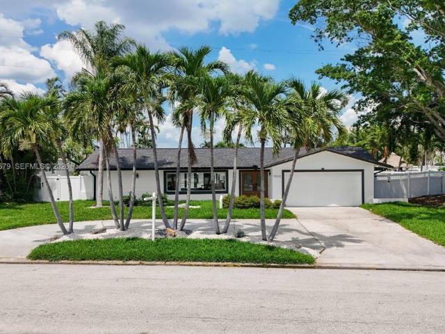 3 bedroom luxury Villa for sale in Saint Petersburg, United States