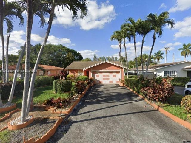 3 bedroom luxury Villa for sale in South Miami, Florida
